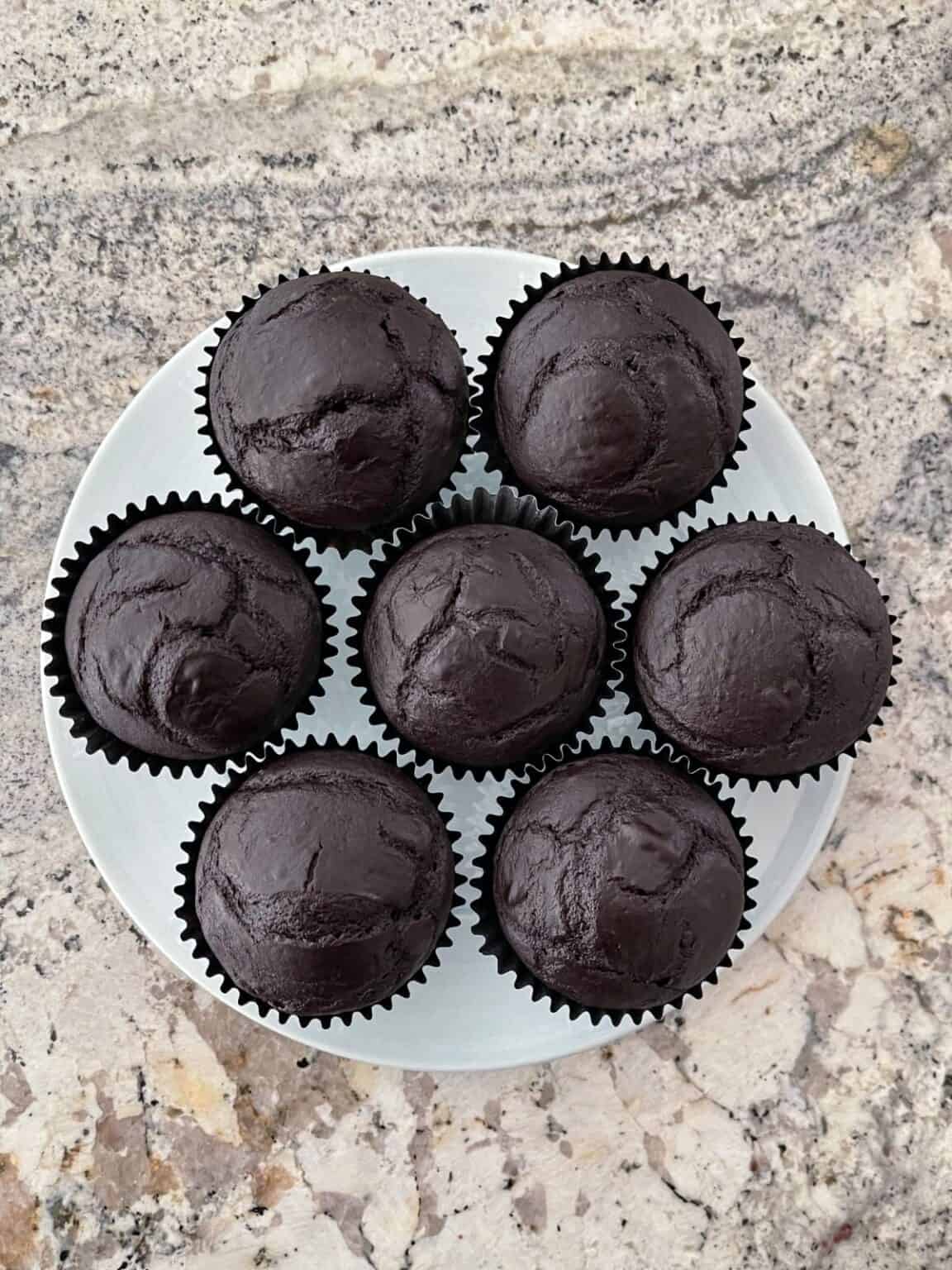 90 Calorie Chocolate Cupcakes | Simple Nourished Living