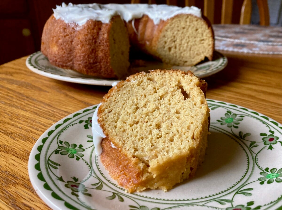 Stunning 3 Ingredient Applesauce Cake Pictures
